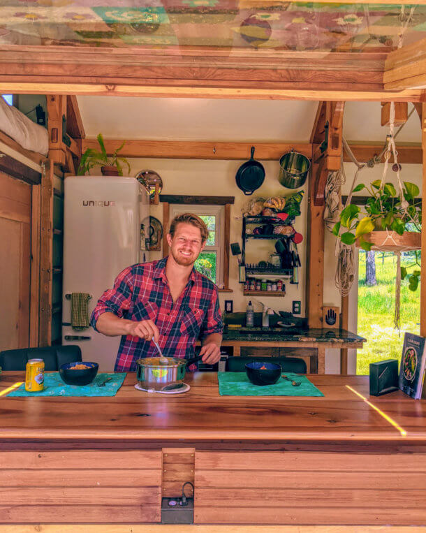 This Newlywed Couple Built a Timber Framed Tiny House With No Prior ...
